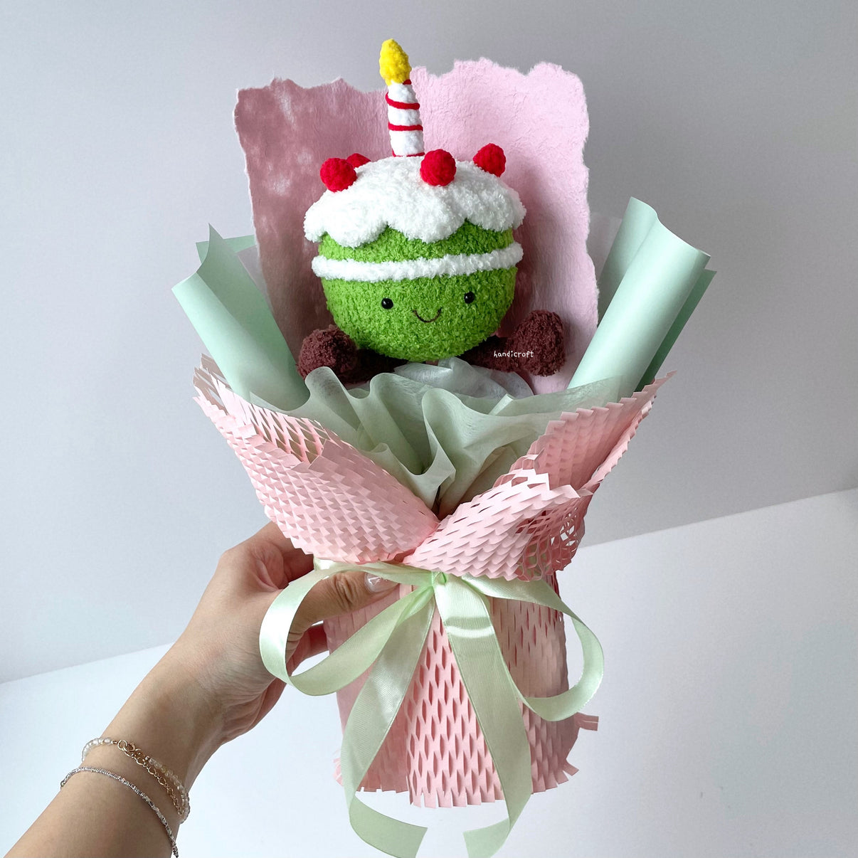 handicroft handmade crochet jellycat strawberry matcha cake flower bouquet